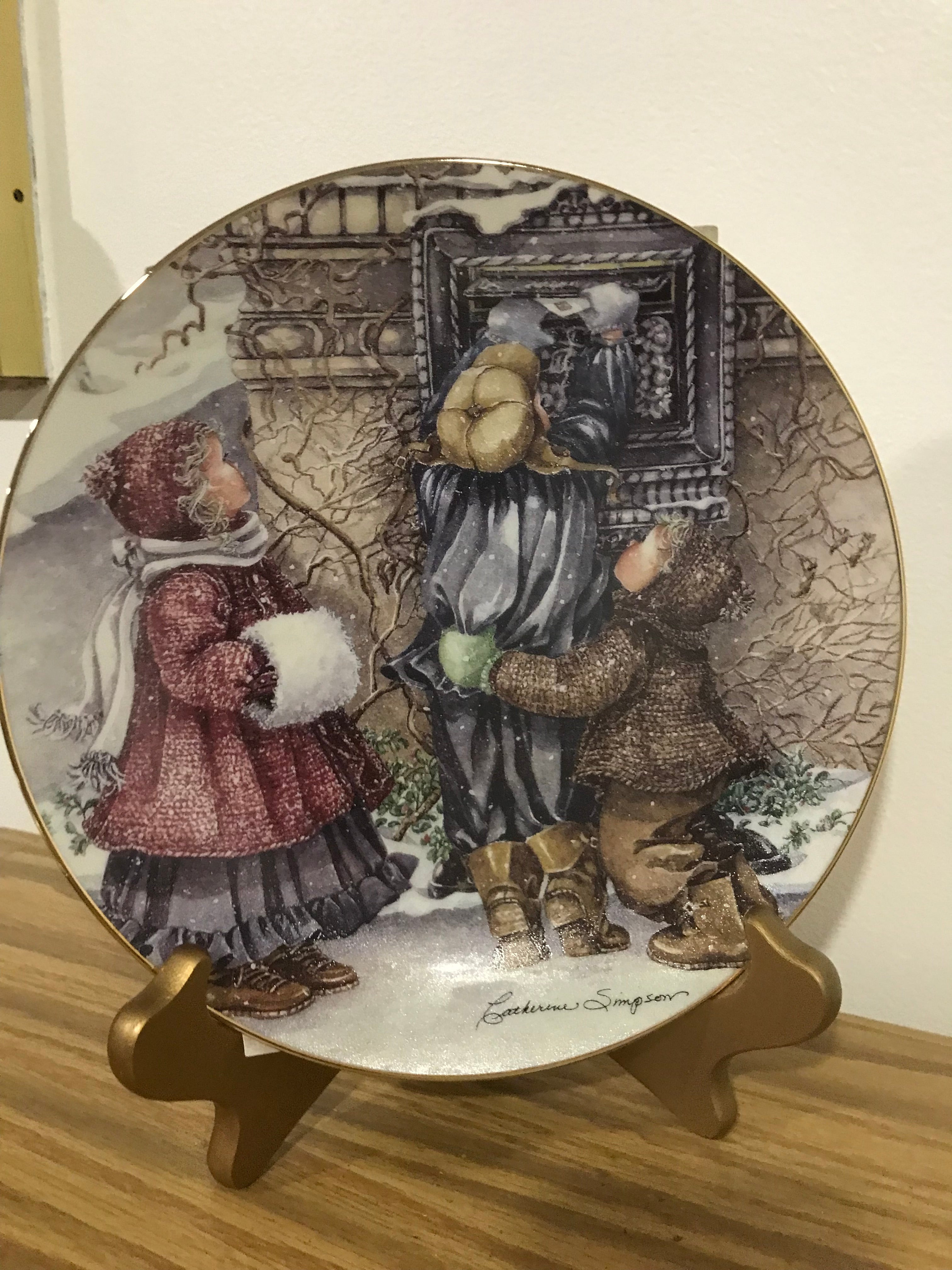Catherine Simpson, Collector Plates – Dens and Friends
